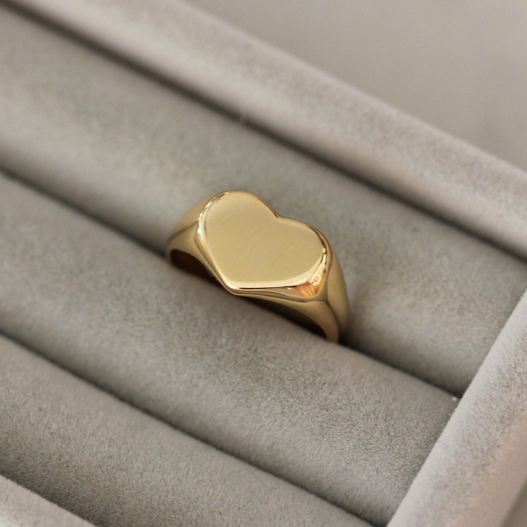 Heart Signet Pinky Ring 14K Gold – She-Ra Jewelry Global