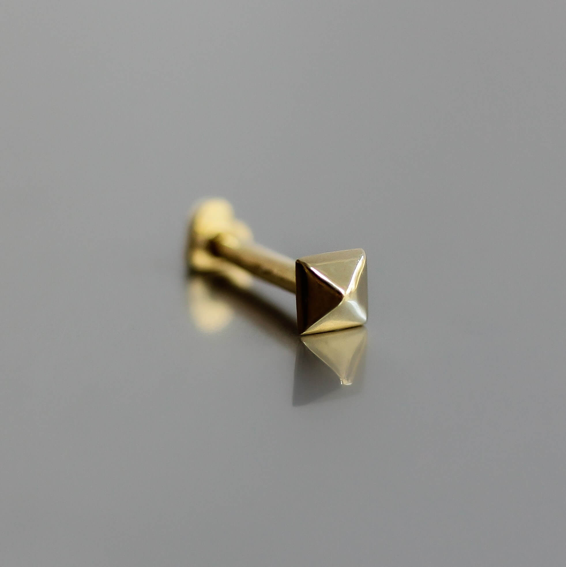 Pyramid Piercing Earring 14K Gold – She-Ra Jewelry Global